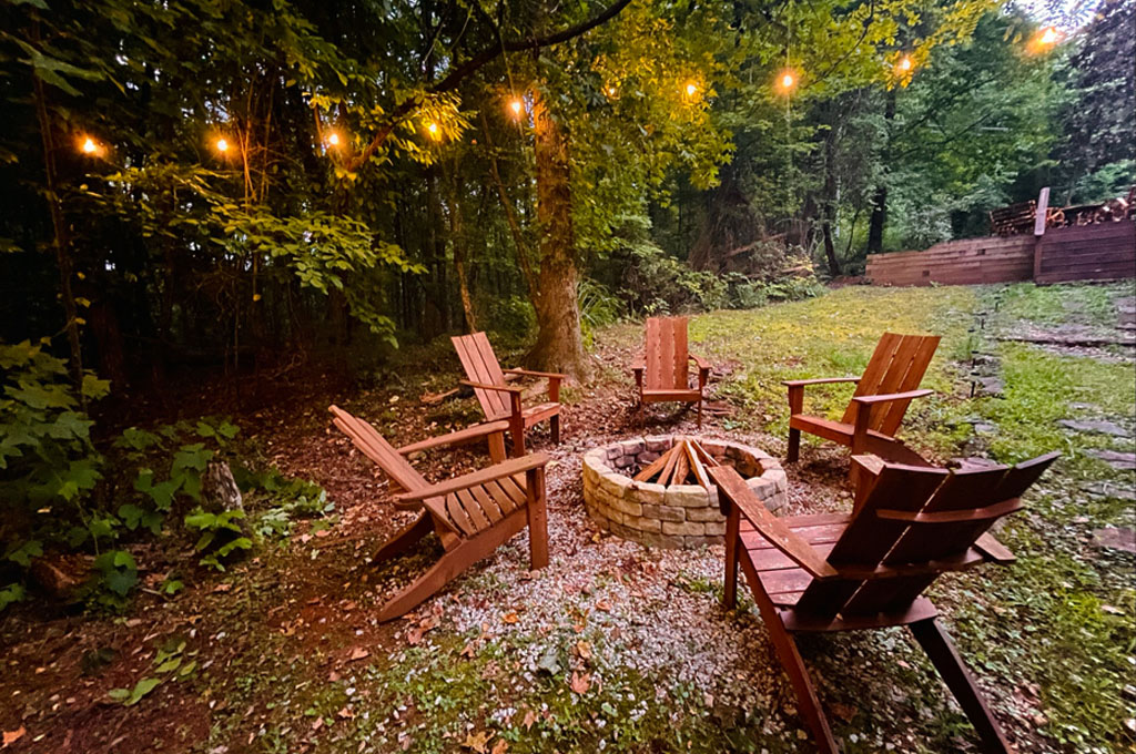 Bear Crossing - Helen, GA. Stunning Cabin One Minute From Downtown ...
